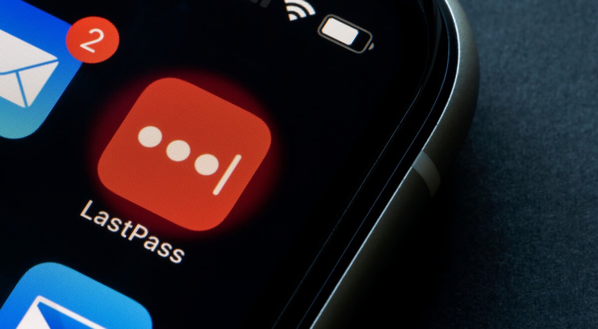 Користувачі Apple постраждали від хакерського додатка в App Store, що ...