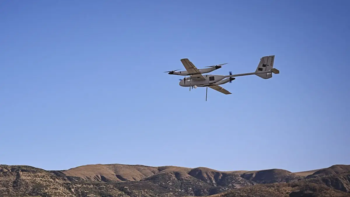 Американські розробники представили новітній розвідувальний дрон ...