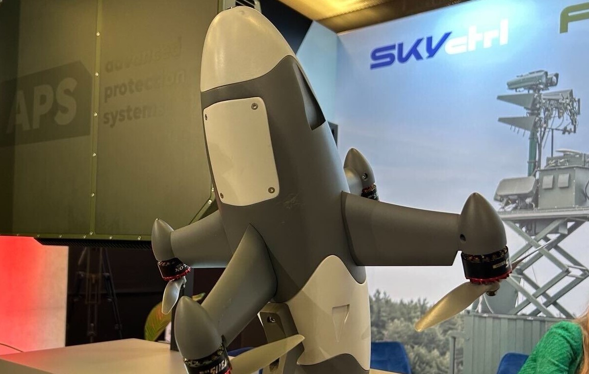 Польські розробники представили революційну антидронову систему SKYctrl ...