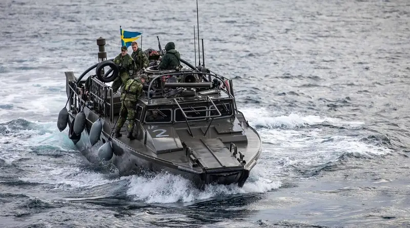 Розкриті технічні характеристики шведського бойового катера CB90 ...