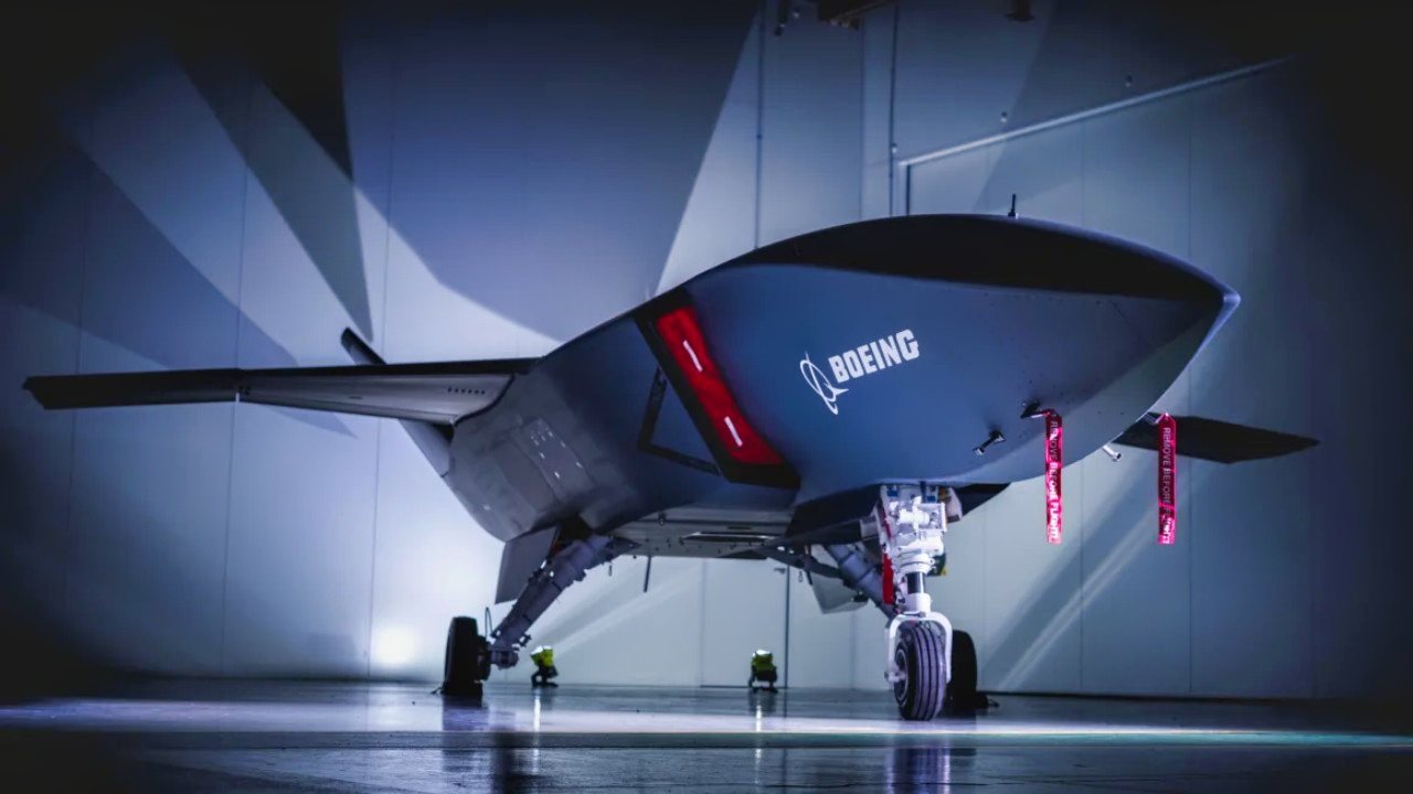 Розробники Boeing представили безпілотний винищувач MQ-28 Ghost Bat ...