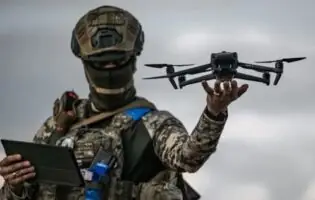 Французькі розробники представили інноваційну дронову систему Atreyd ...