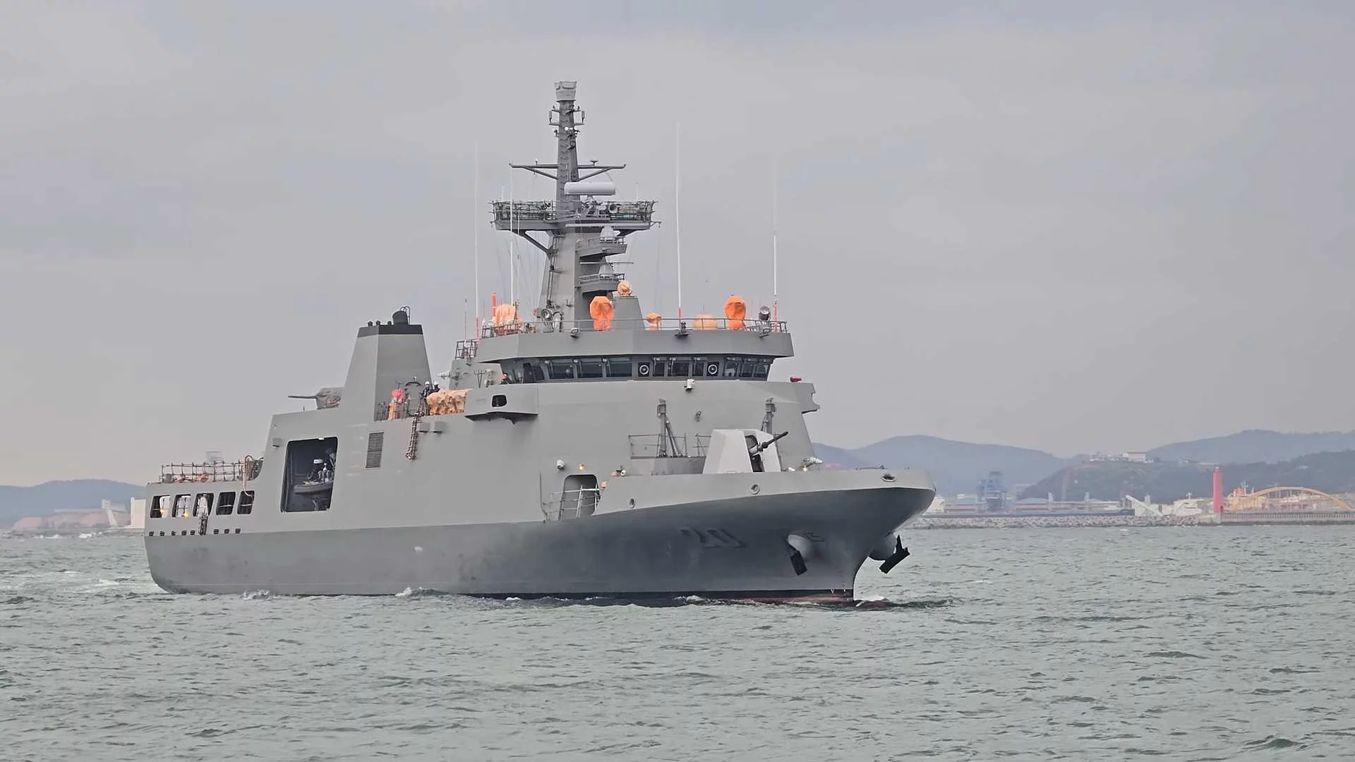 Філіппінські розробники представили новий військовий корабель BRP Rajah ...